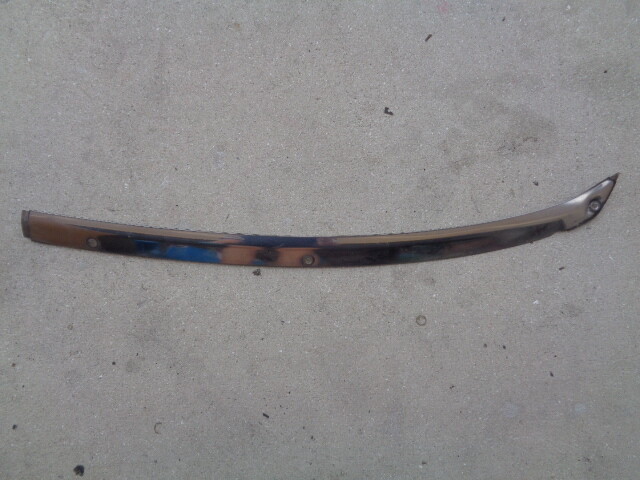 1986 NISSAN 300ZX FRONT WINDSHIELD GLASS REVEAL MOLDING LOWER LEFT SIDE ...