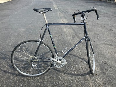 Vintage Bicycles - Vintage Fuji - Nelo's Cycles