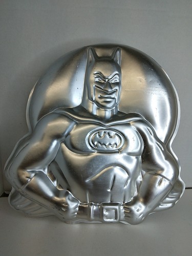 Wilton Batman Cake Pan Vintage 1989 2105-6501 w Wilton Directions DC ...