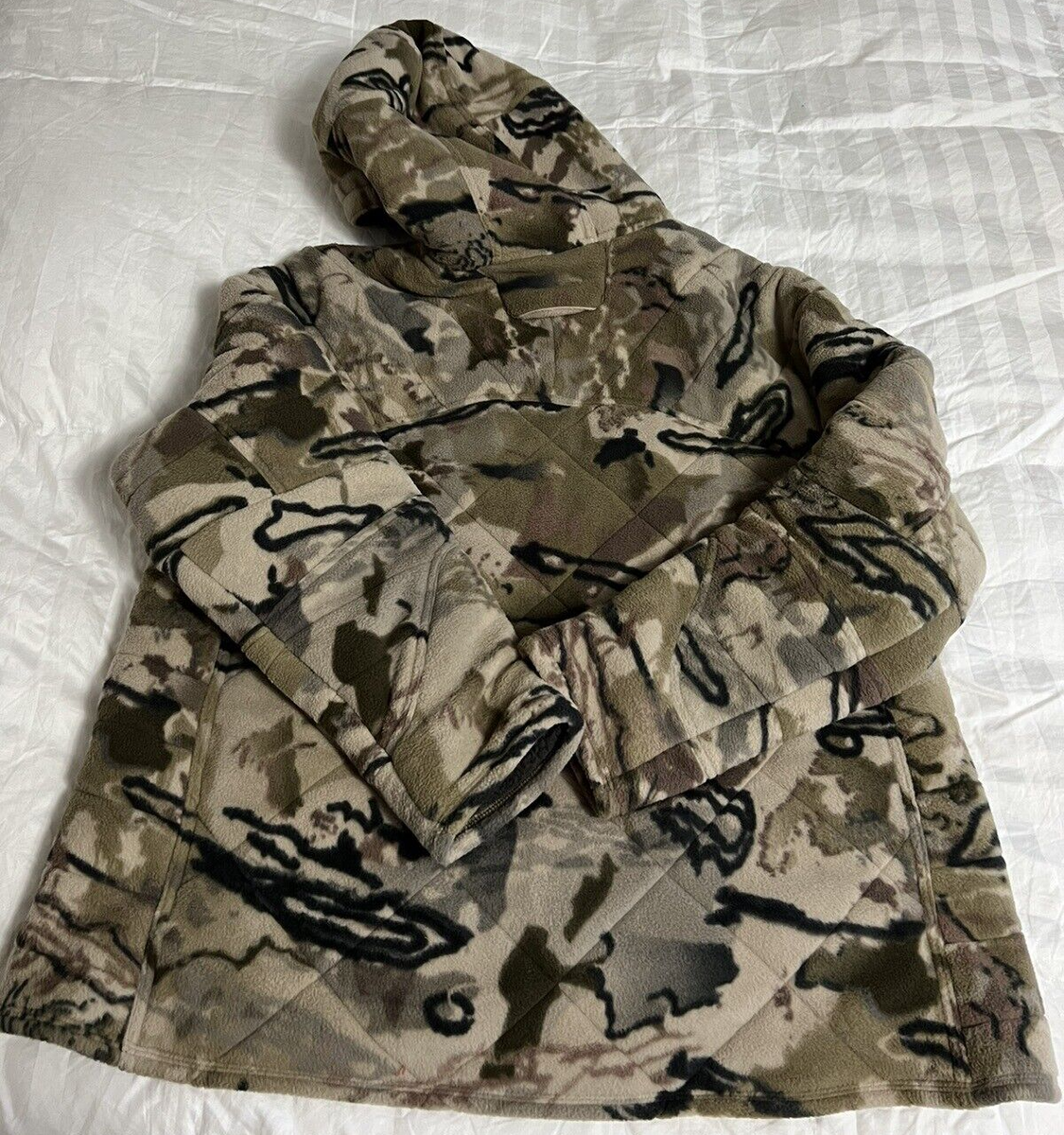 Under Armour Jacht Camouflage Logo