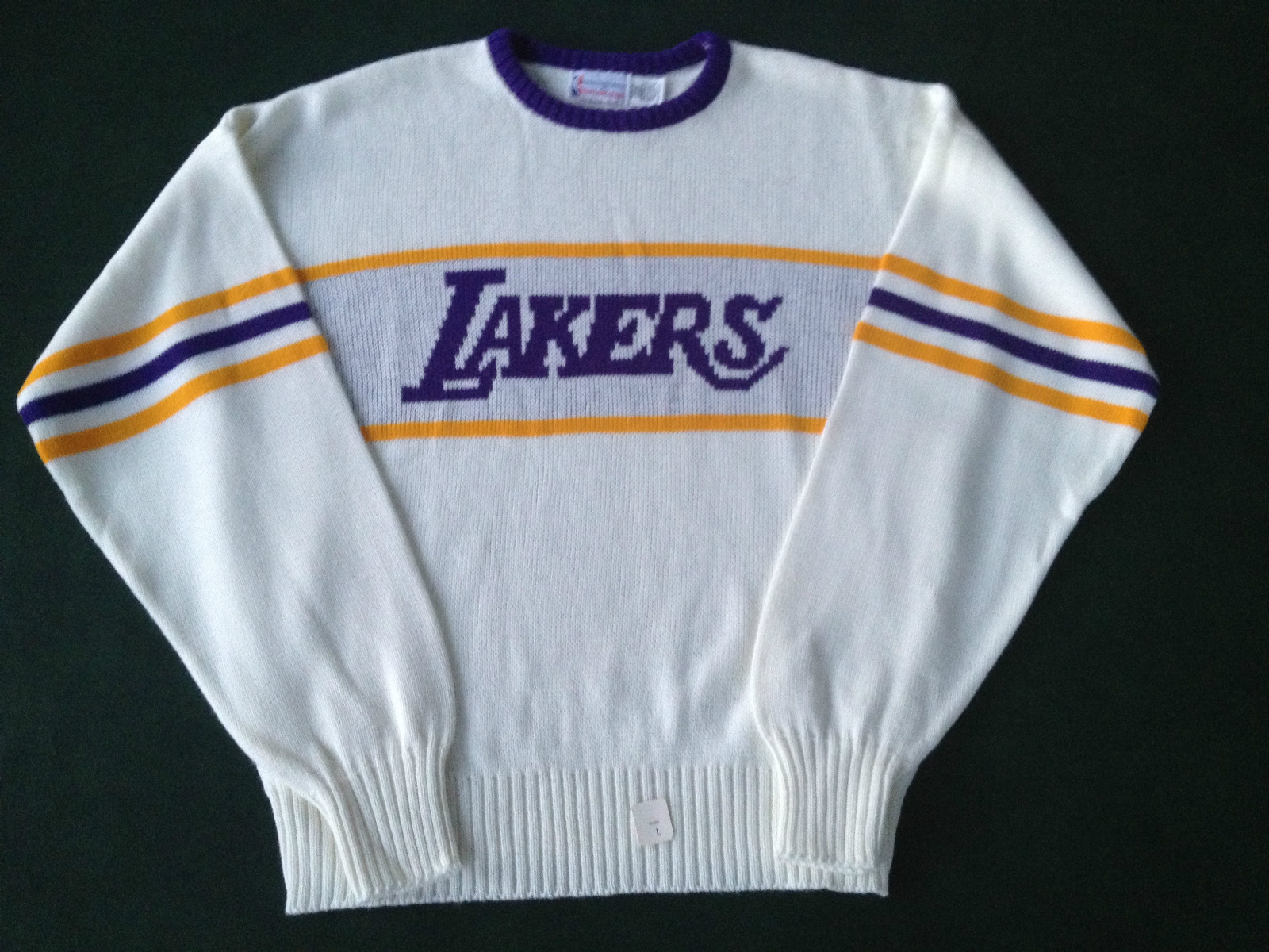 NWT CLIFF ENGLE L.A. LAKERS BRAND SWEATER NFL TRADEMARK SIZE LARGE SLIM ...