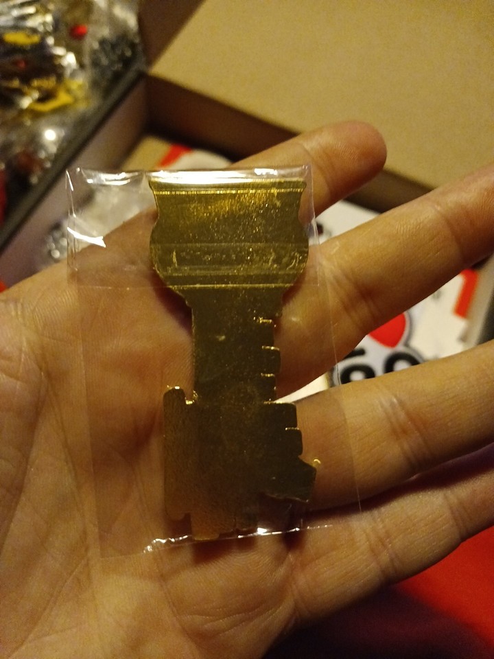 Bam Box Thirteen Ghosts Key Cyrus Kriticos Glass House Metal Horror ...