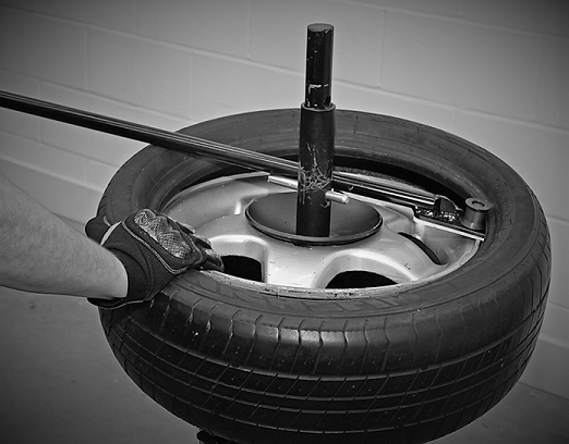Motamec Alloy Wheel Tyre Lever - Manual Tire Bar for Aluminium Wheels ...
