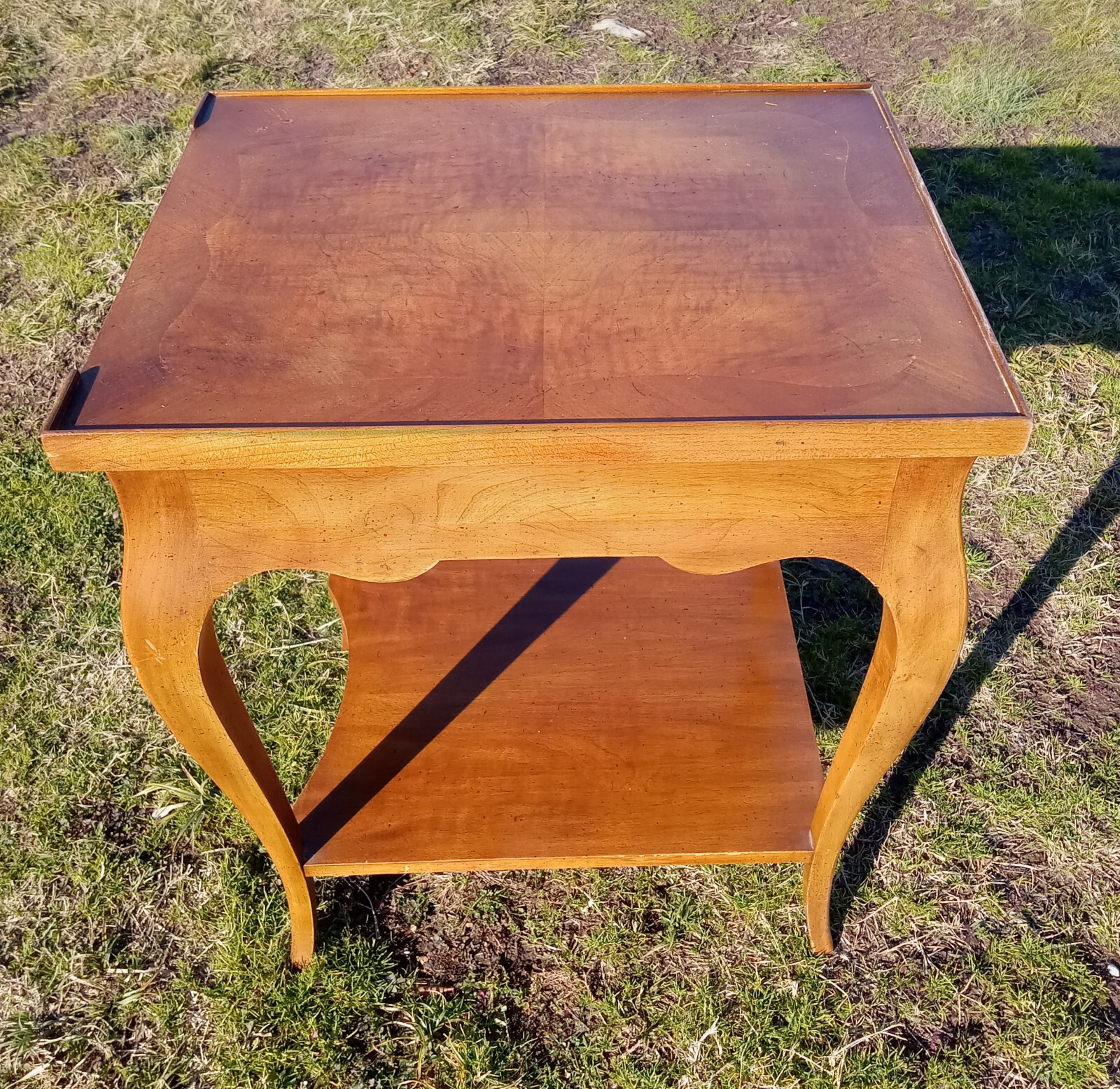 Mid Century Widdicomb / Berkey Book Matched Veneer Pecan End Table ...