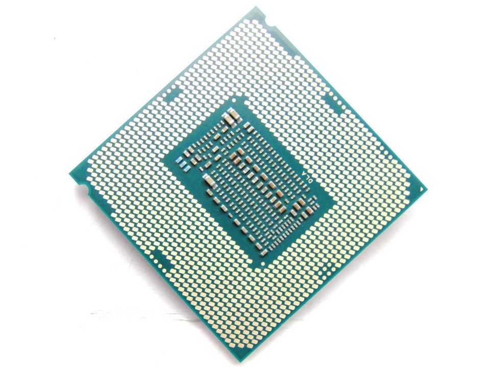 Intel SRG13 Desktop CPU | 3.00GHz Octa Core i7-9700 | Socket FCLGA1151 ...