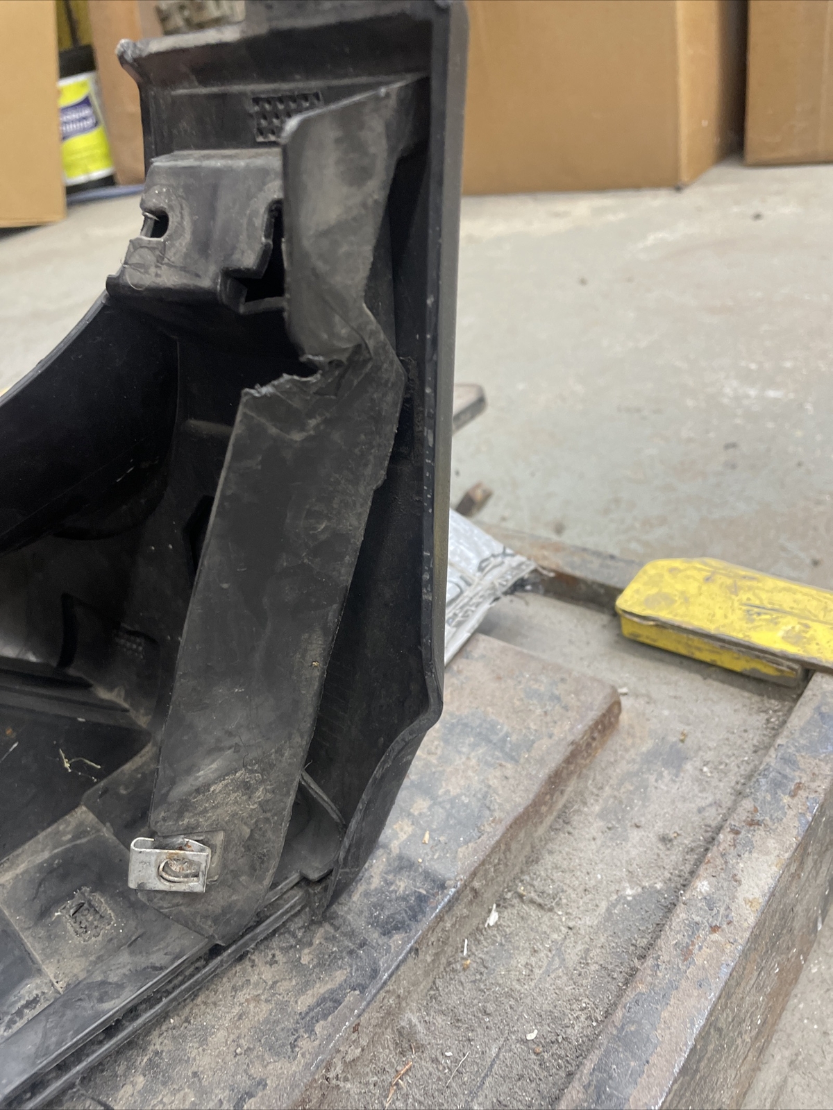 R22 18 19 Chevrolet Traverse Left Rocker Panel Skirt GM Molding ...