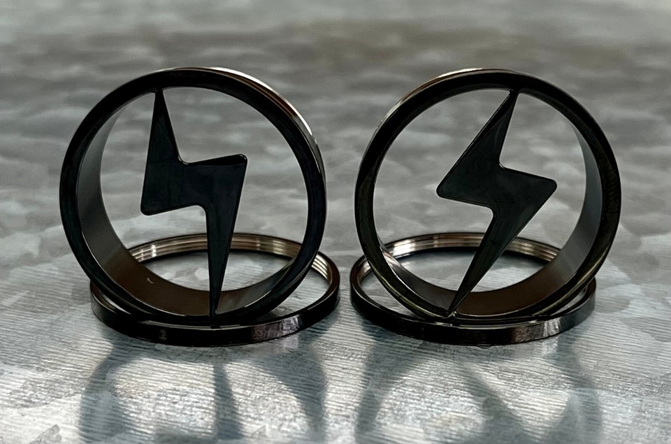 PAIR Black Lightning Bolt Screw Fit Tunnels Plugs Body Jewelry 3/4", 7/ ...