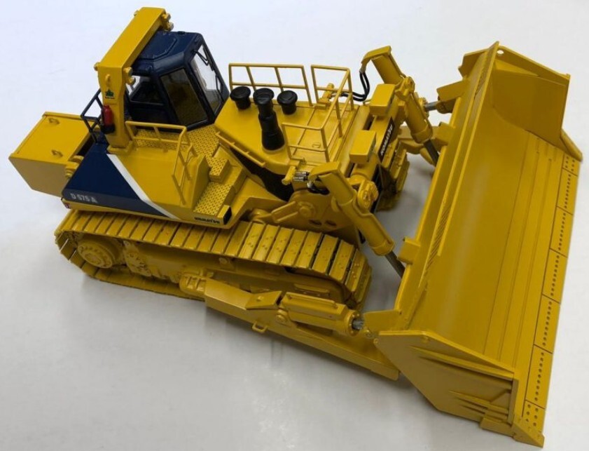 Komatsu D575A-2 SD Super Dozer - A2 Version HiMoBo 1:50 Scale Model ...