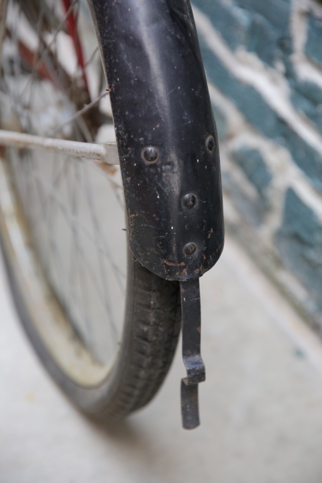 Antique Prewar Bicycle straight bar frame Chicago Feather Chainguard ...
