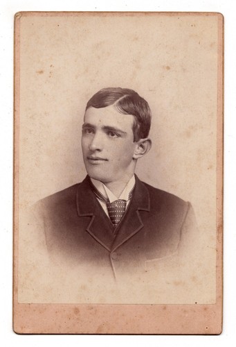CIRCA 1880s CABINET CARD C.S. SAURMAN HANDSOME YOUNG MAN IN SUIT ...