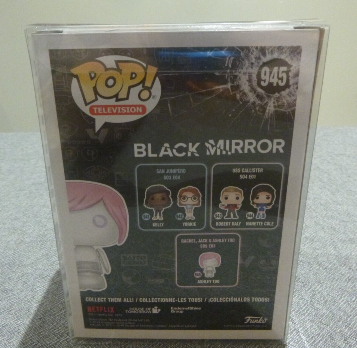 FUNKO POP VINYL - ASHLEY TOO - 945 | eBay