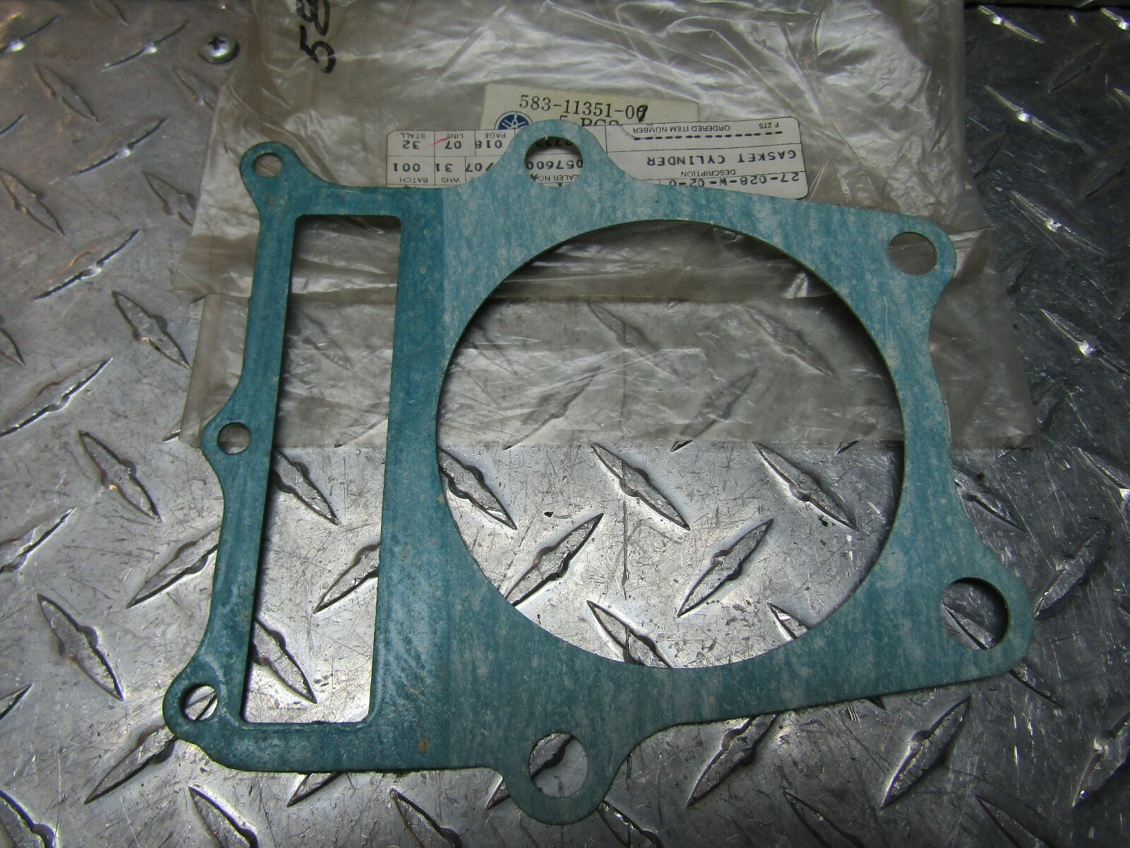 NOS 77-81 Yamaha XT TT SR 500 Cylinder Base Gasket 3HT-11351-00-00 | eBay