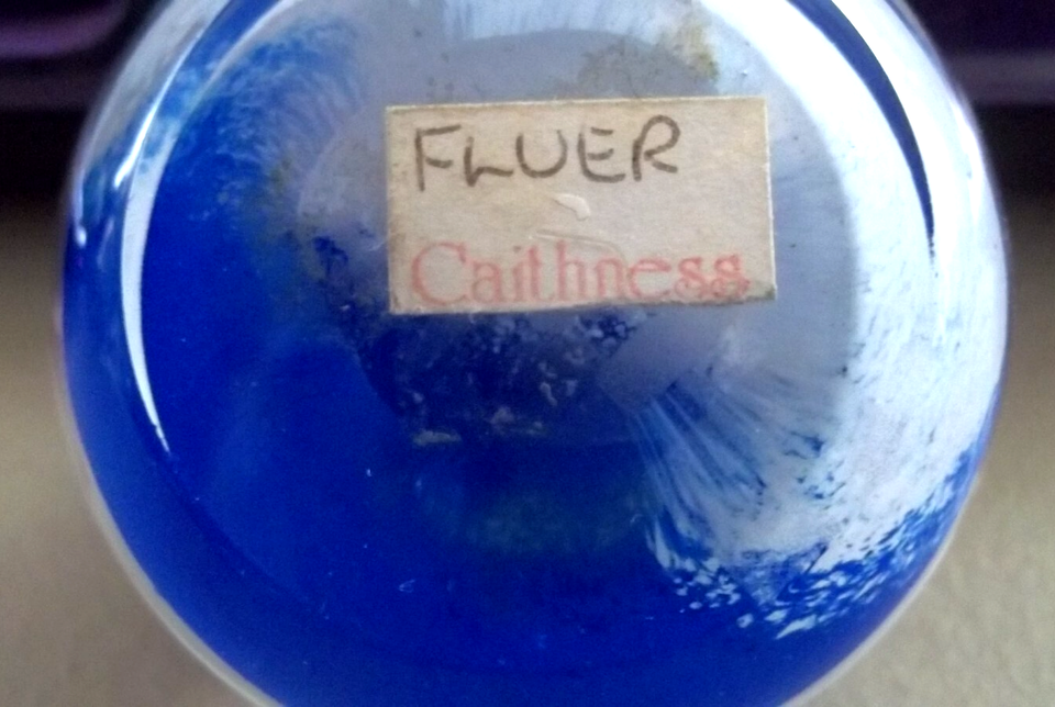 Caithness Art Glass Paperweight Pink flower w/blue & white backround ...