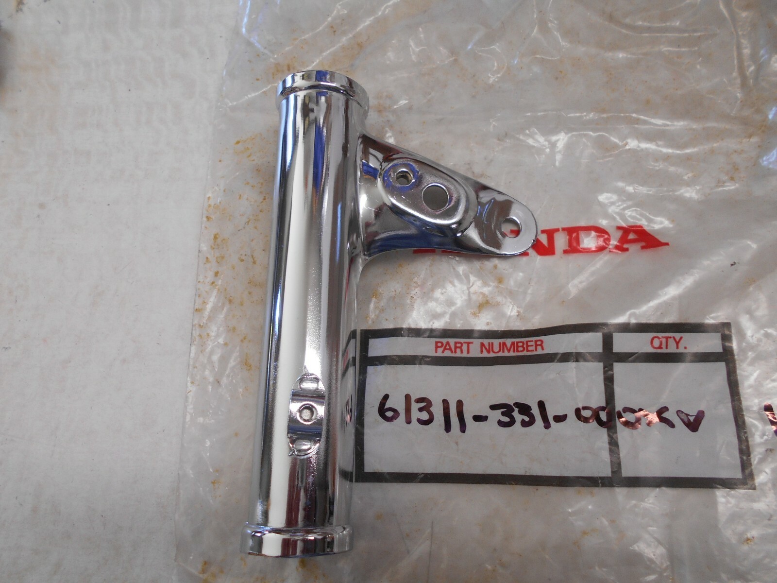 GENUINE HONDA PARTS RIGHT HEAD LIGHT STAY SL125 K0 K1 61311-331-000XW ...