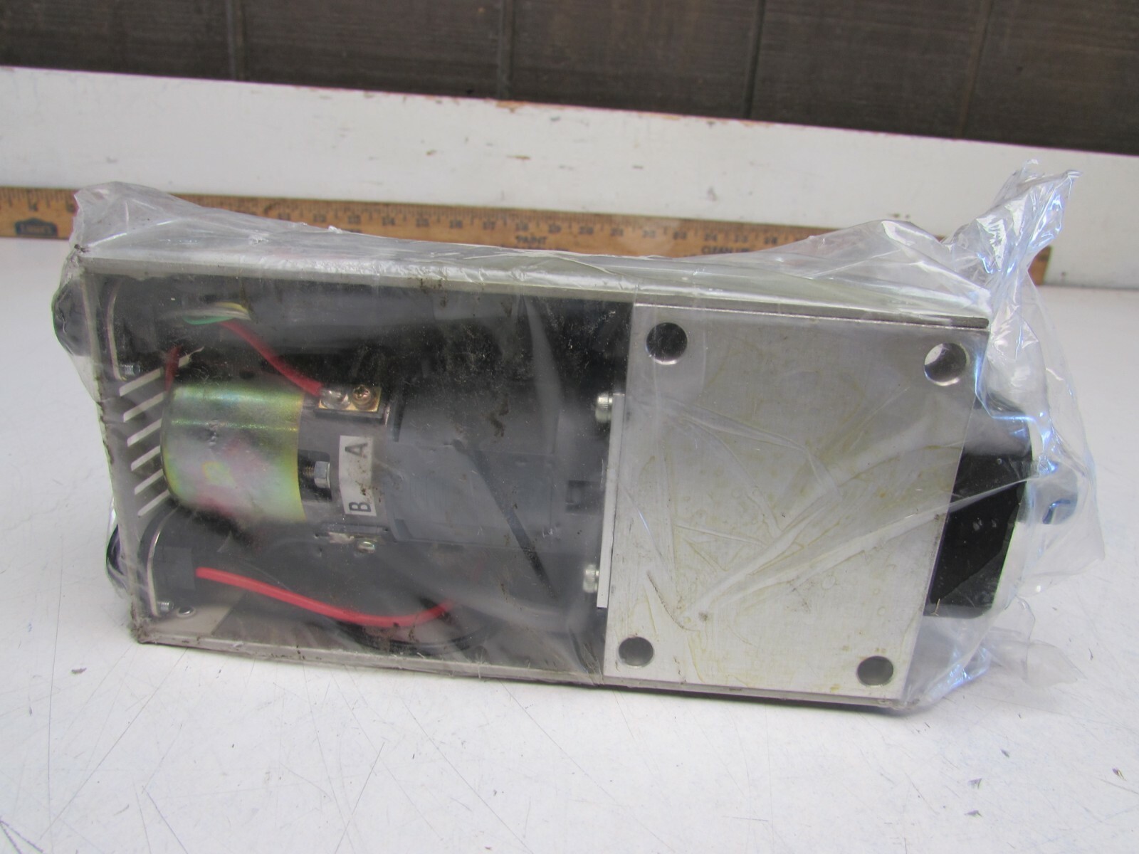 IAI 12RS-20-360-100 SERVO DRIVEN ROTARY ACTUATOR 360-Degree 100:1 NEW ...