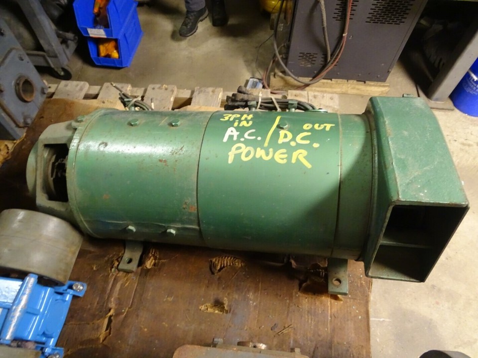 Reliance Super "T" Power Unit Motor Generator 240V 3530rpm 3Ph , D10V ...