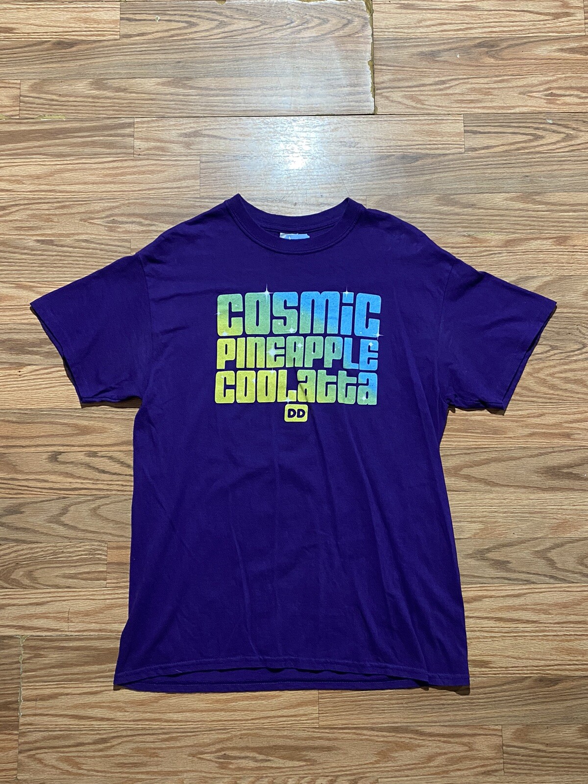 DUNKIN DONUTS “COSMIC PINEAPPLE COOLATTA” GILDAN MEDIUM PURPLE T-SHIRT ...