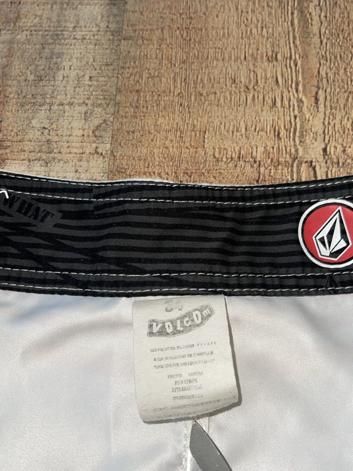 Volcom Men's Colorful Striped Cargo Surf Swim Board Shorts Size 34 | eBay