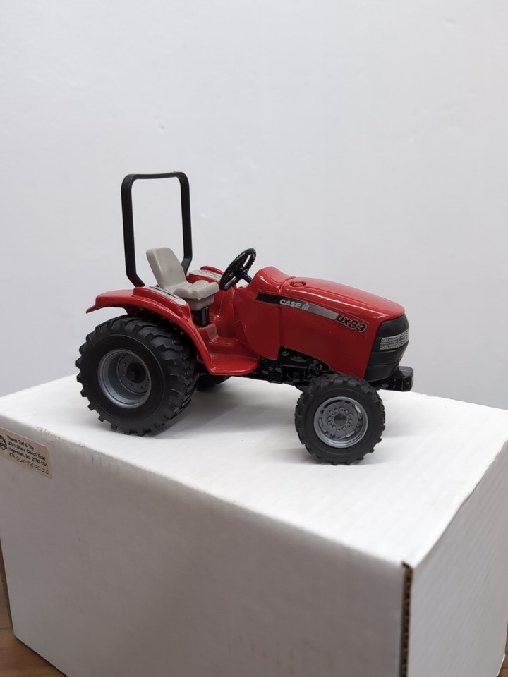 1/16 Scale Models Case IH Farmall DX33 Utility Toy Tractor 2004 Farm ...