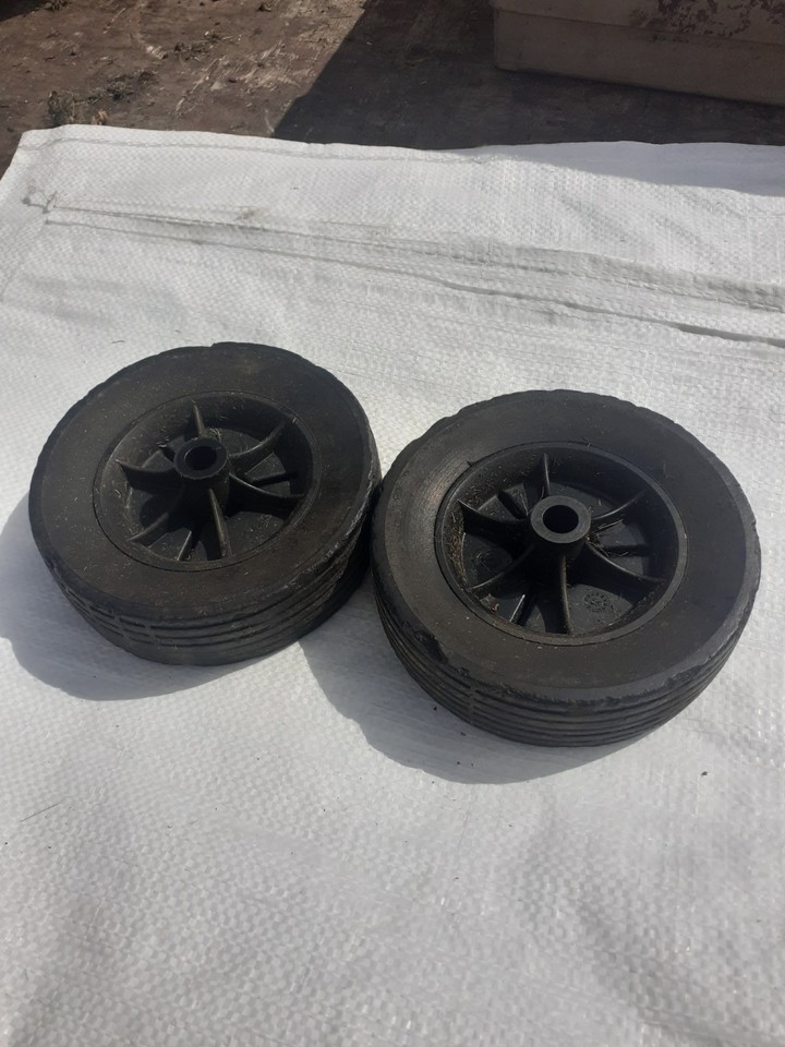 Hayter Hawk/harrier 41 Auto Drive code 312B - 2 front wheels - Genuine ...