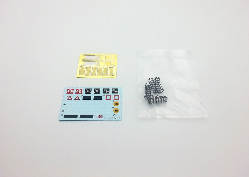 Amusing Hobby AH 35A008 1/35 British Tank Destroyer FV215B-183 Brand ...