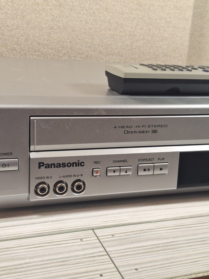 Panasonic DVD/VCR Combo VHS Tape Player PV-D4744S With Remote Vintage ...