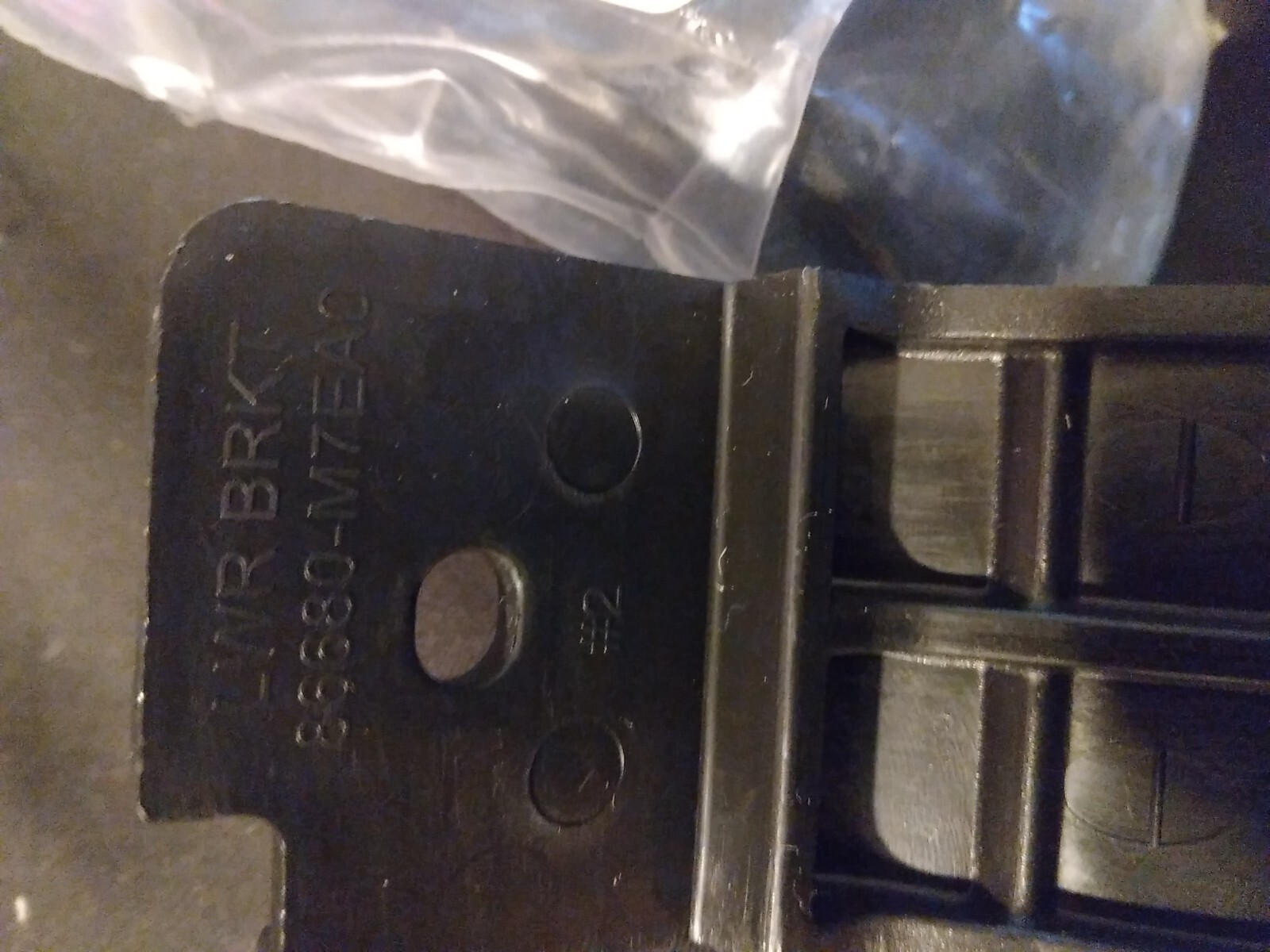 Genuine Kia OE Bracket-Rr Bumper Ra 86680-M7EA0 | eBay