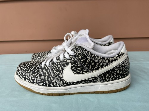 RARE Nike SB Dunk Low Road Elephant Print White Cemen… - Gem