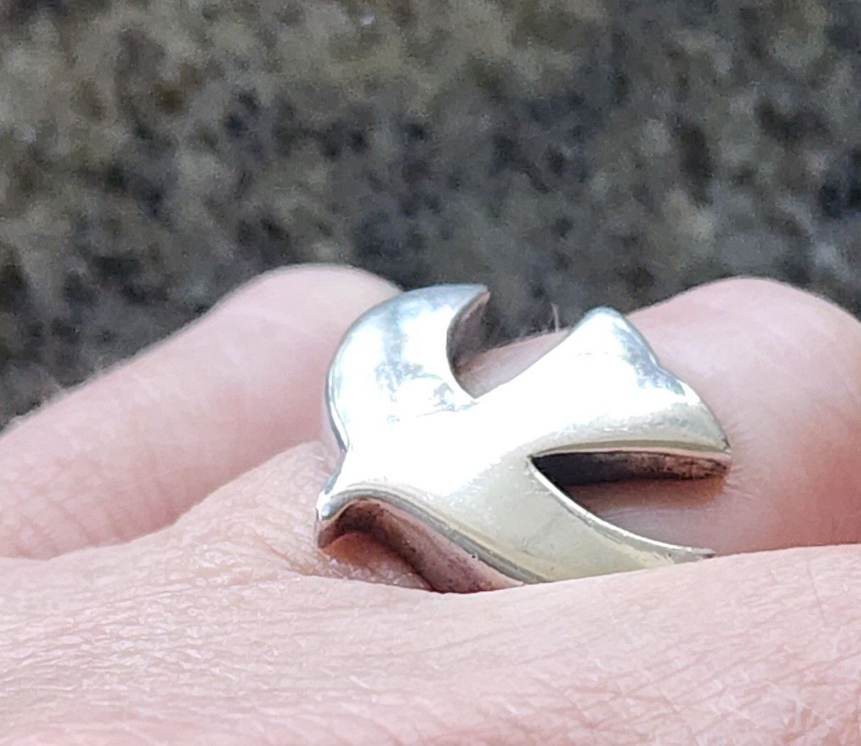 Retired James Avery Thick, Bold~Heavy Descending Dove… - Gem