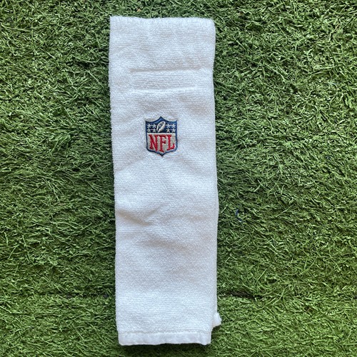 NFL Football Game Hip QB Towel NEW from Dallas Cowboys PRO SHOP Retail ...