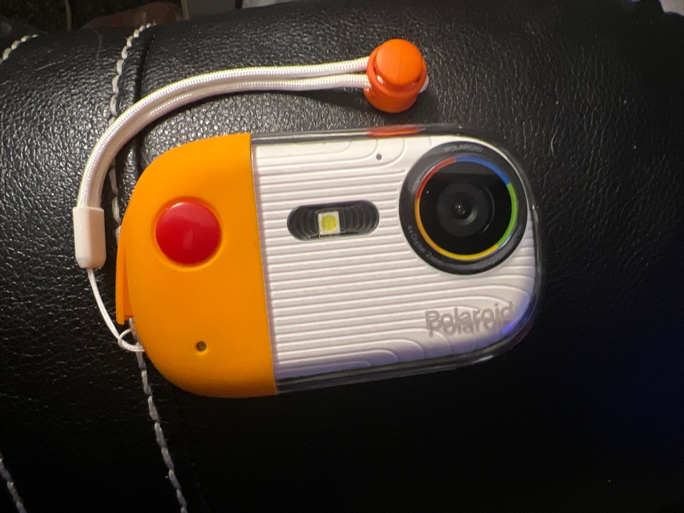 Polaroid Wave Underwater 18 MP Waterproof Camera - PACKAGE DEAL! See ...