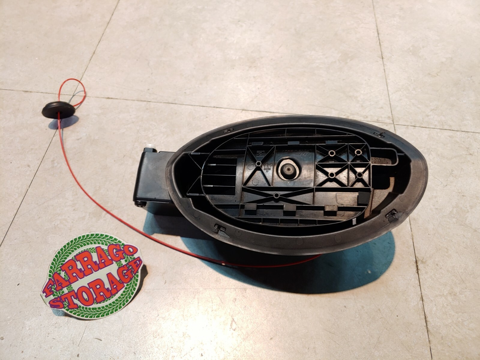 2013-2016 Maserati Quattroporte M156 Genuine Fuel Filler Neck Base ...