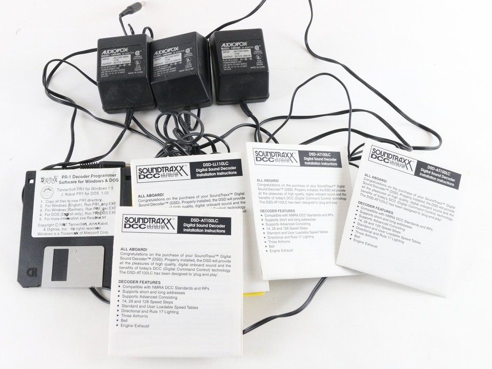 HUGE Lot Of Digitrax Loconet DT100 DT200 DT400 Electronic Parts ...