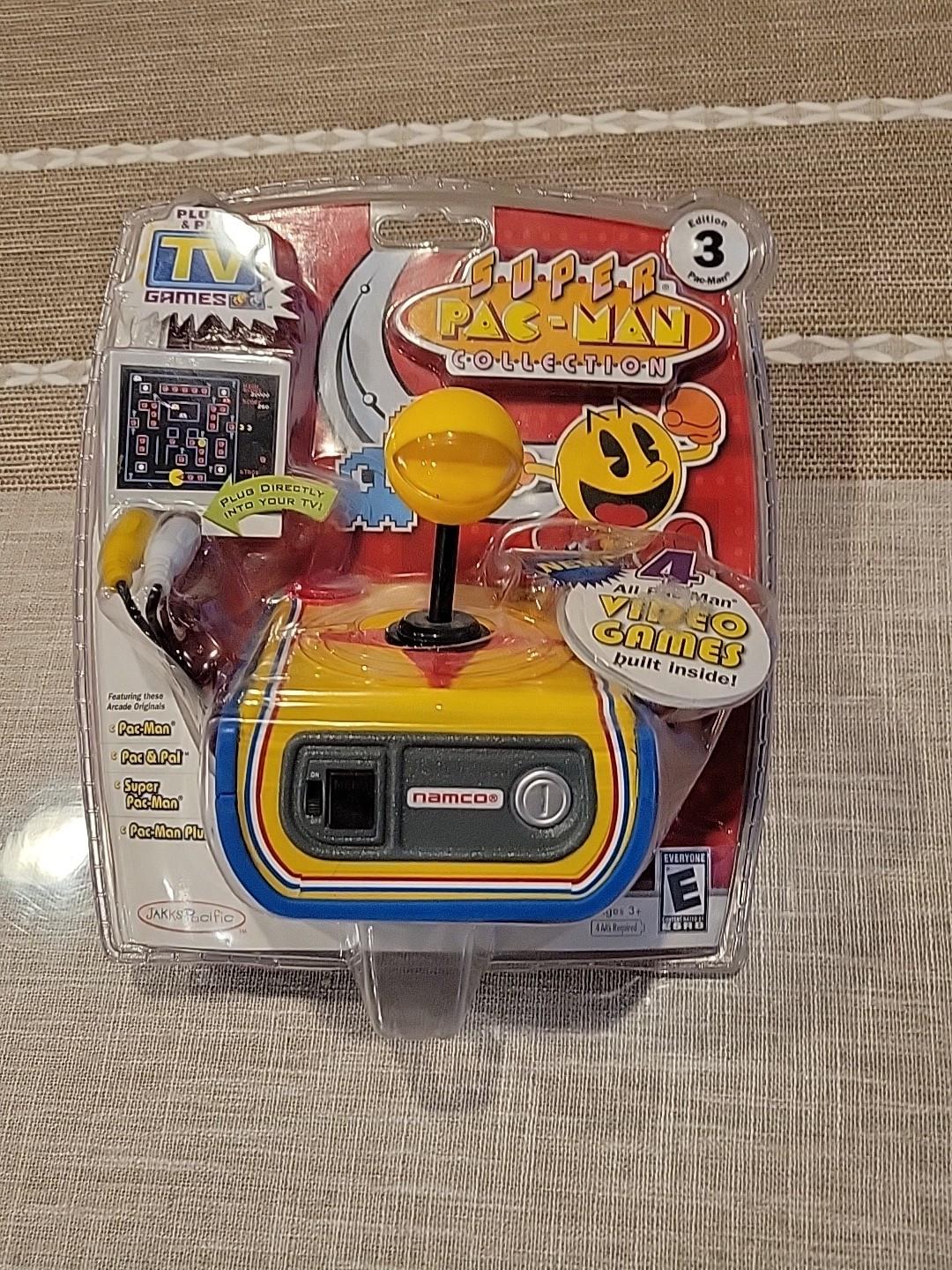 Namco Super Pac-Man Plug N Play 4-in-1 2006 Portable Video Game System ...