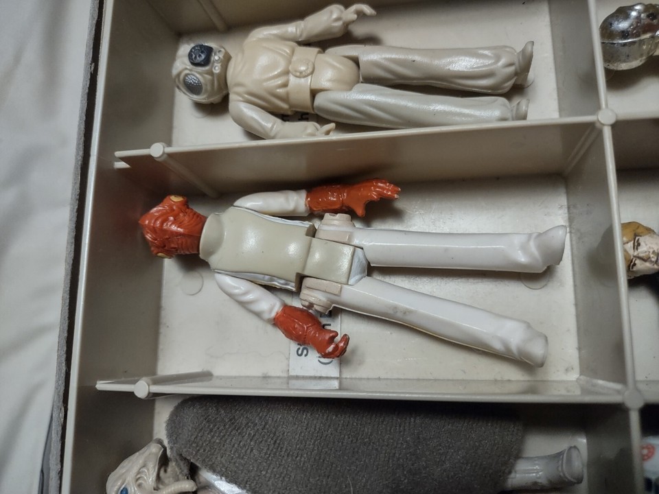 Vintage Kenner Star Wars LOT Of 14 ACTION FIGURES + Carry Case | eBay