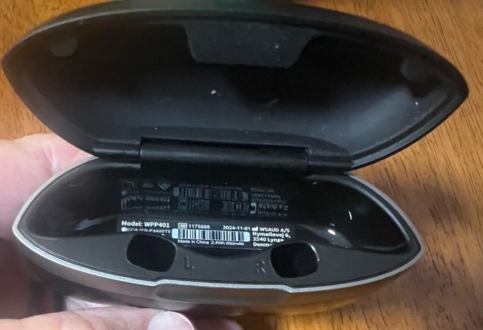 Widex Smart Ric Portable Charger Model WPP401, case only Includes ...
