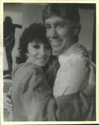 1985 Press Photo Sheila Shea & John Kelly find love "Under the Yum-Yum ...