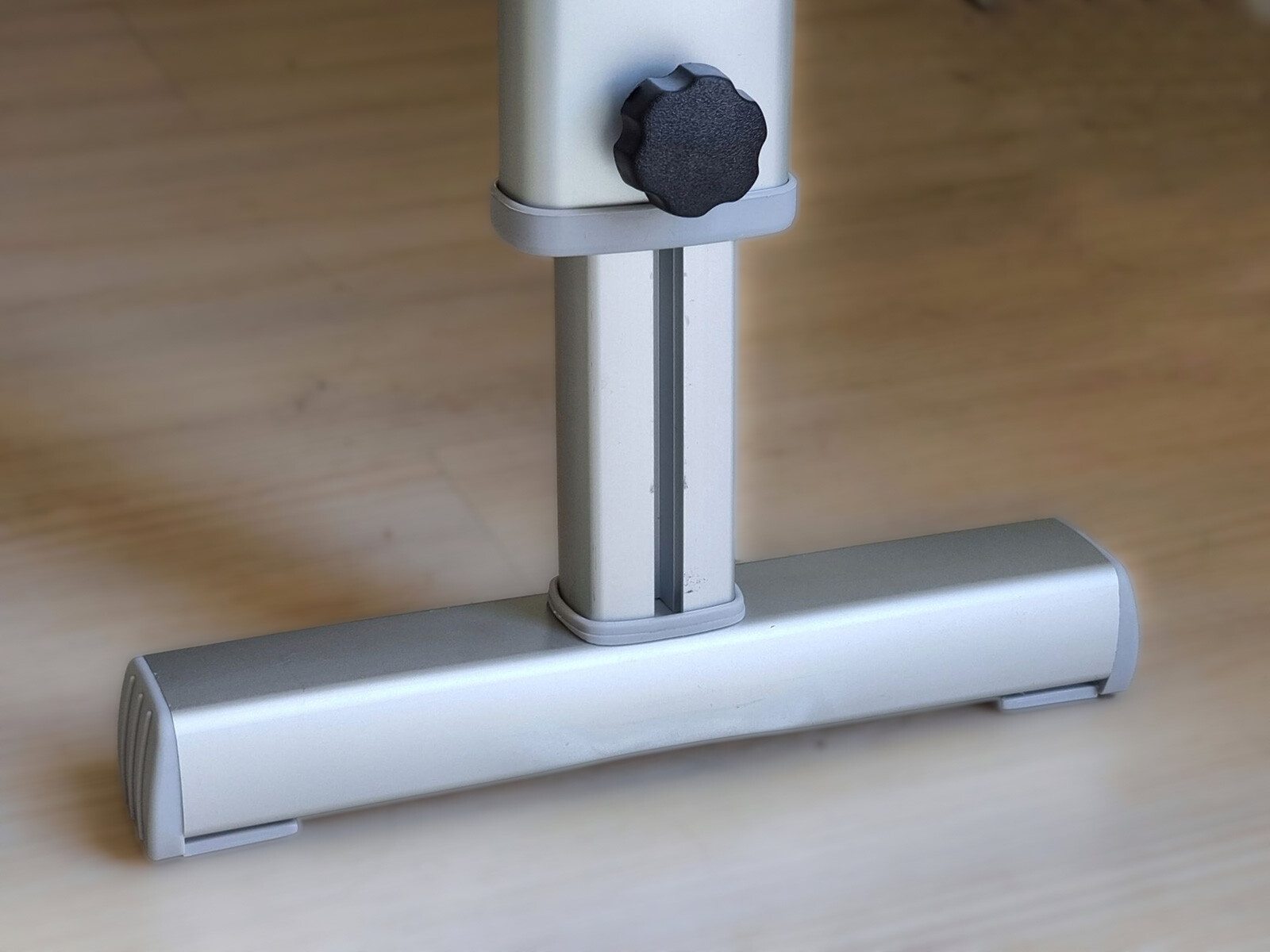 RV foldable HEIGHT ADJUSTABLE table leg - T bar instead V-leg campervan ...