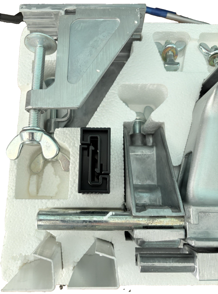 New Open Box GripMaster The Portable All-Purpose Clamping System w ...