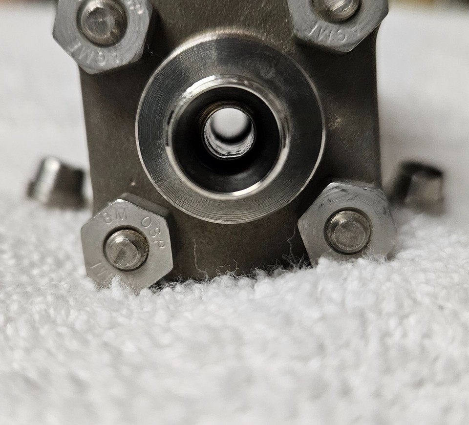 Swagelok Stainless SS-62TS4 1/4" Tube Ball Valve New SSP Ferrules and ...