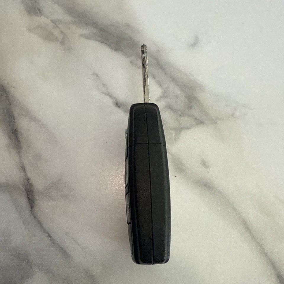 OEM Volvo C30 C70 S40 S60 S80 V50 V70 LQNP2T-APU Flip Key Fob Remote | eBay