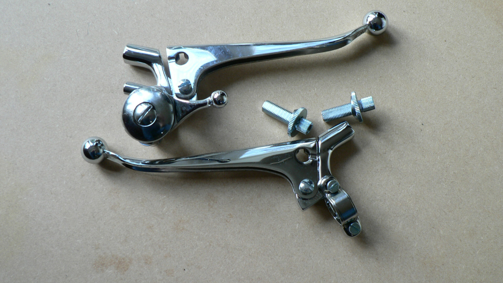 TRIUMPH HANDLEBAR LEVERS TR6/T120 1965-69 | eBay