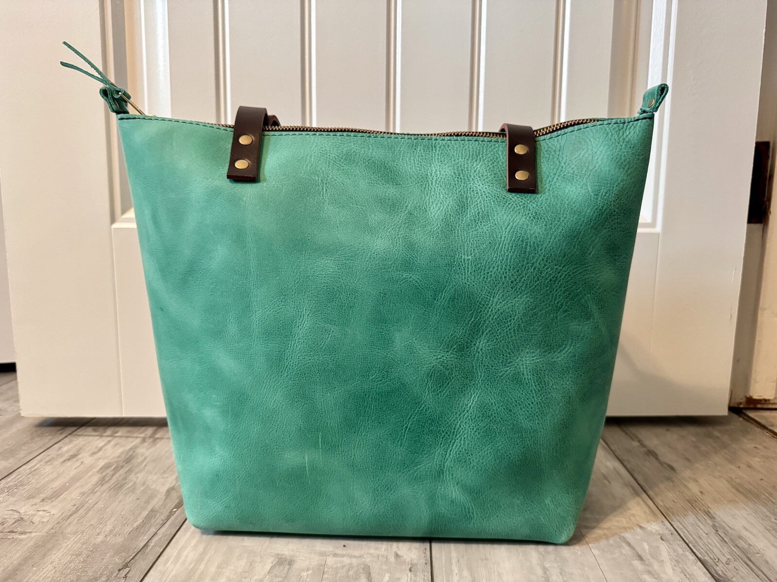 Portland Leather Goods REEF Unicorn Medium Zip Tote - NEW! | eBay