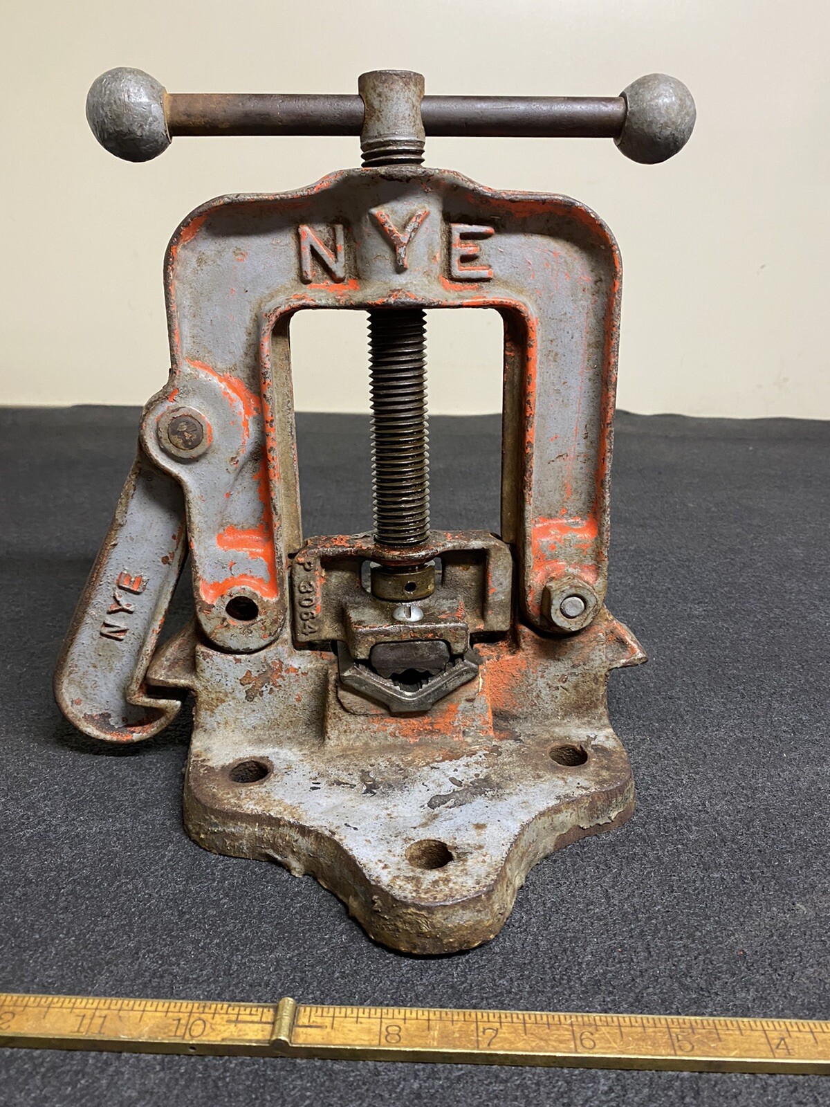 Vintage NYE No. 71 Yoke Style Pipe Vise 1/8” - 2” Scarce | eBay