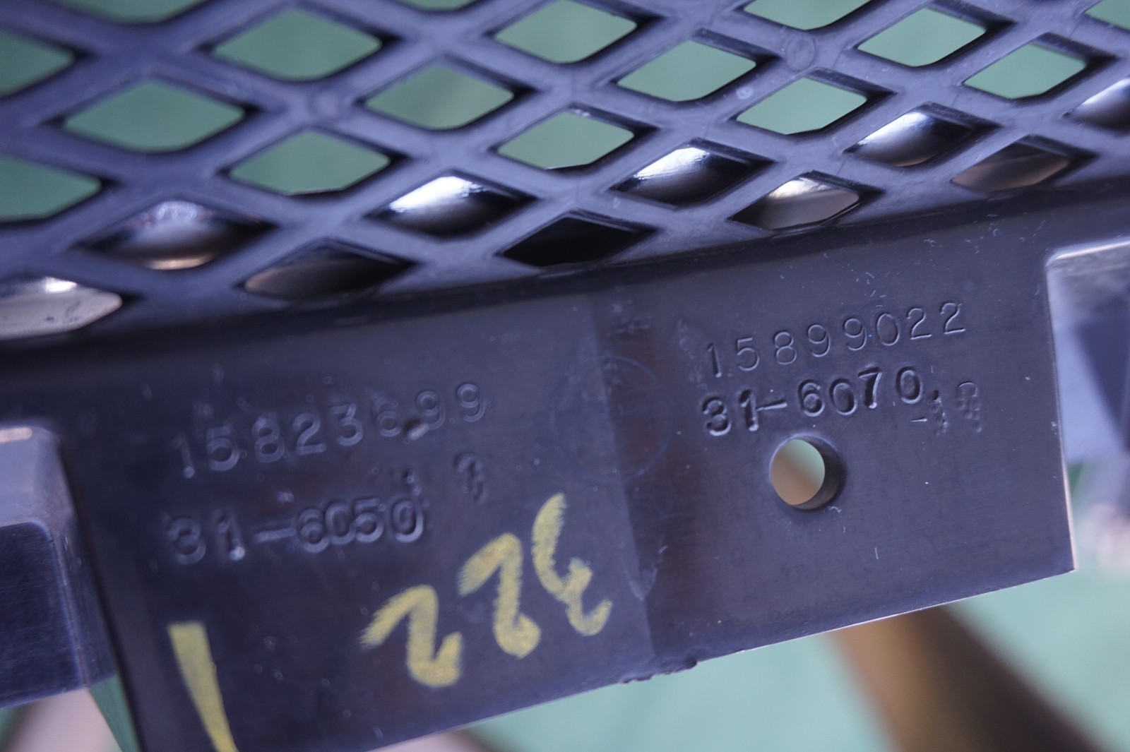 2008 2012 CHEVROLET MALIBU FRONT BUMPER UPPER GRILLE OEM 2009 2010 ...