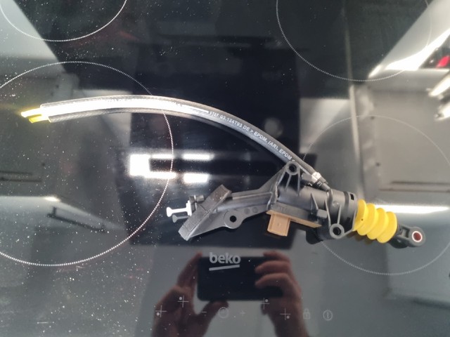 Genuine Ford Master Cylinder Assy - 2350558 for sale online | eBay