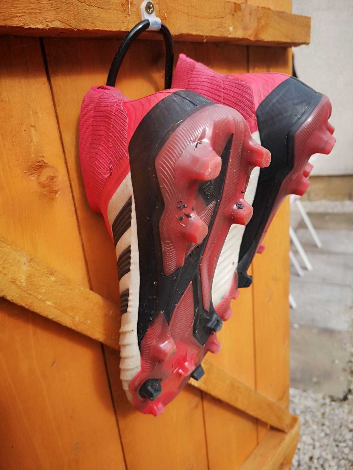 Bendeeze Football boots wall mount / wall holder | eBay UK
