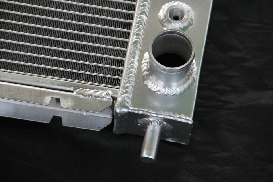 CU2334 28" Core Radiator For 99-12 Chevy/GMC Silverado/Sierra 1500/2500 ...