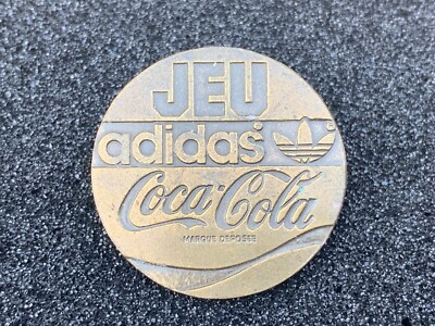B01 Broche JEU ADIDAS COCA COLA Coke Vintage Brooch | eBay