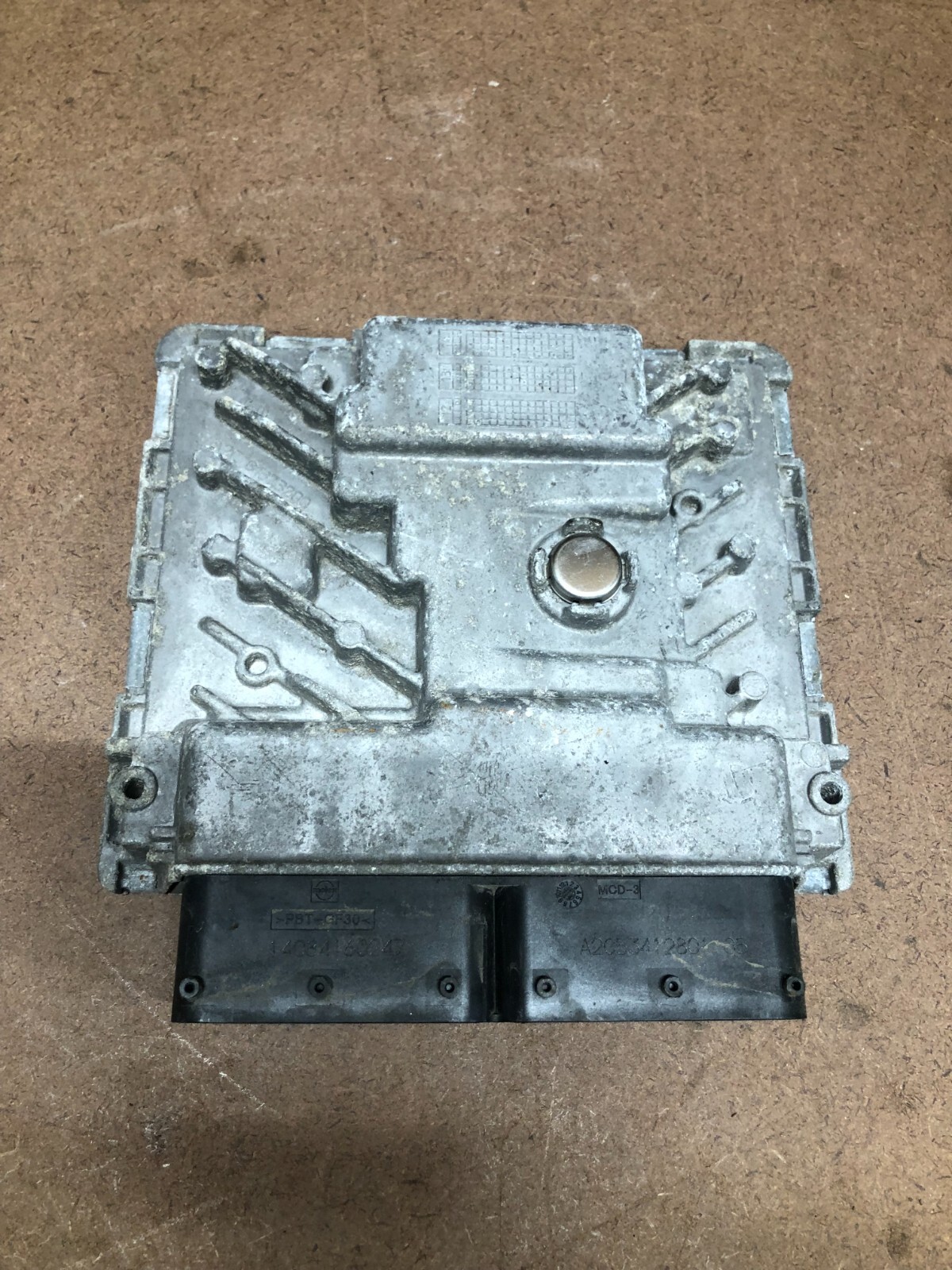 VOLKSWAGEN JETTA GLI Engine Brain Box Electronic 06K 907 425 C & 06K ...